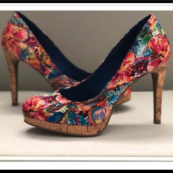 FIONI Clothing | Shoes | Fioni Flower Design Stiletto Pumps New ...